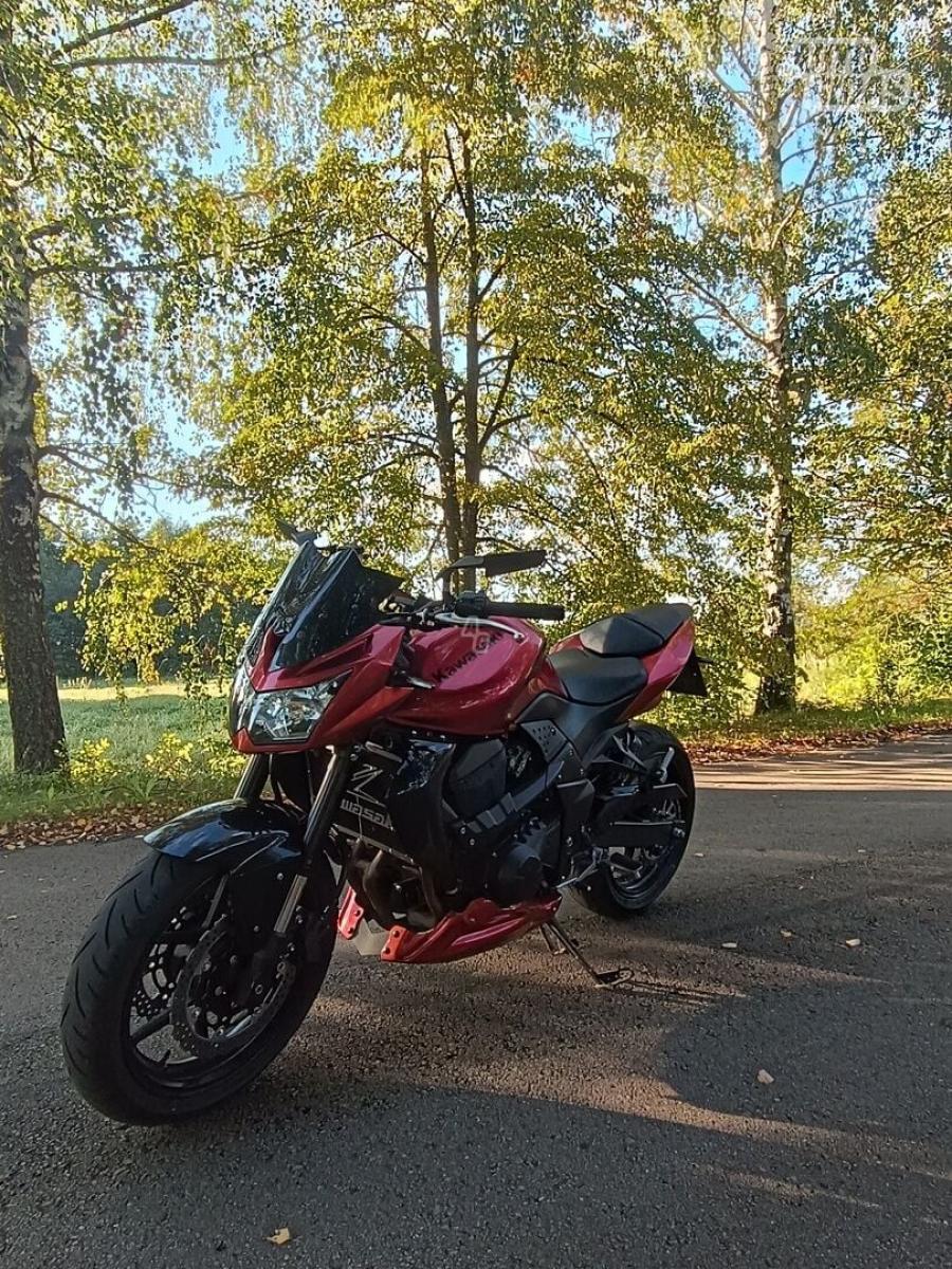 Kawasaki Z 2013 in Lazdijai, with an engine capacity of 0.75 L and mileage of 33 thousand km for 3300 €, photo 3 on AUTOMOTO.COM.LV