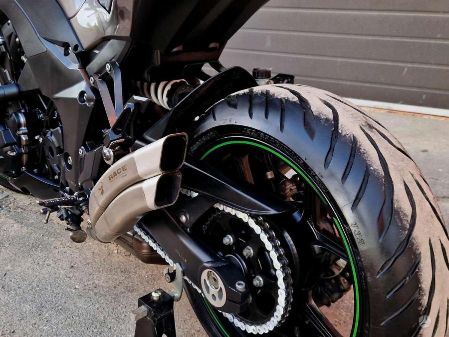 Kawasaki Z 2014 in Vilnius, with an engine capacity of 1.00 L and mileage of 38 thousand km for 7400 €, photo 16 on AUTOMOTO.COM.LV
