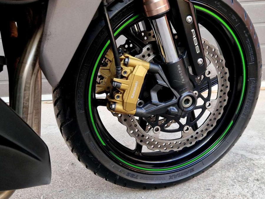 Kawasaki Z 2014 in Vilnius, with an engine capacity of 1.00 L and mileage of 38 thousand km for 7400 €, photo 17 on AUTOMOTO.COM.LV