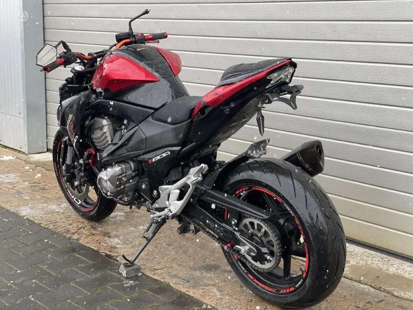 Kawasaki Z 2015 in Vilkaviskis, with an engine capacity of 0.80 L and mileage of 15 thousand km for 2450 €, photo 6 on AUTOMOTO.COM.LV