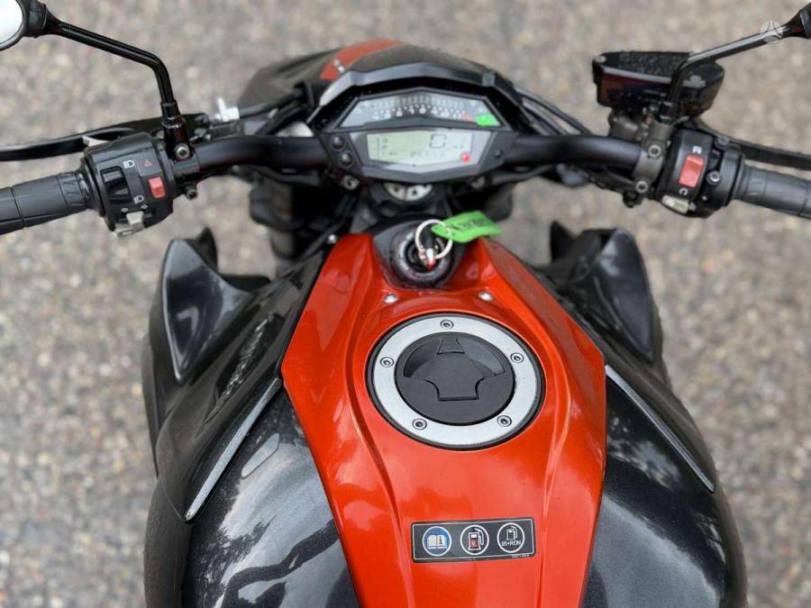 Kawasaki Z 2015 in Kazlu Ruda, with an engine capacity of 1.00 L and mileage of 27 thousand km for 6650 €, photo 4 on AUTOMOTO.COM.LV