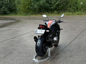 Kawasaki Z 2015 in Kazlu Ruda, with an engine capacity of 1.00 L and mileage of 27 thousand km for 6650 €, photo 13 on AUTOMOTO.COM.LV