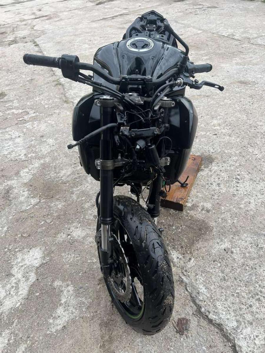 Кавасаки Z 2015 в Таураге, объемом двигателя 0.80 л и пробегом 17 тыс. км за 1599 €, фото 1 на AUTOMOTO.COM.LV