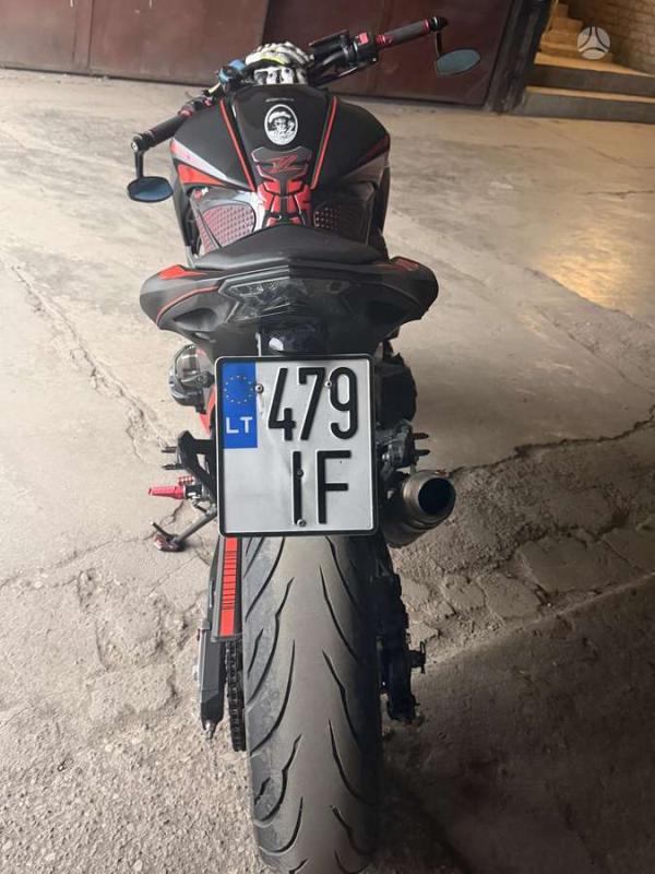 Kawasaki Z 2015 in Vilnius, with an engine capacity of 0.80 L and mileage of 54 thousand km for 4700 €, photo 5 on AUTOMOTO.COM.LV