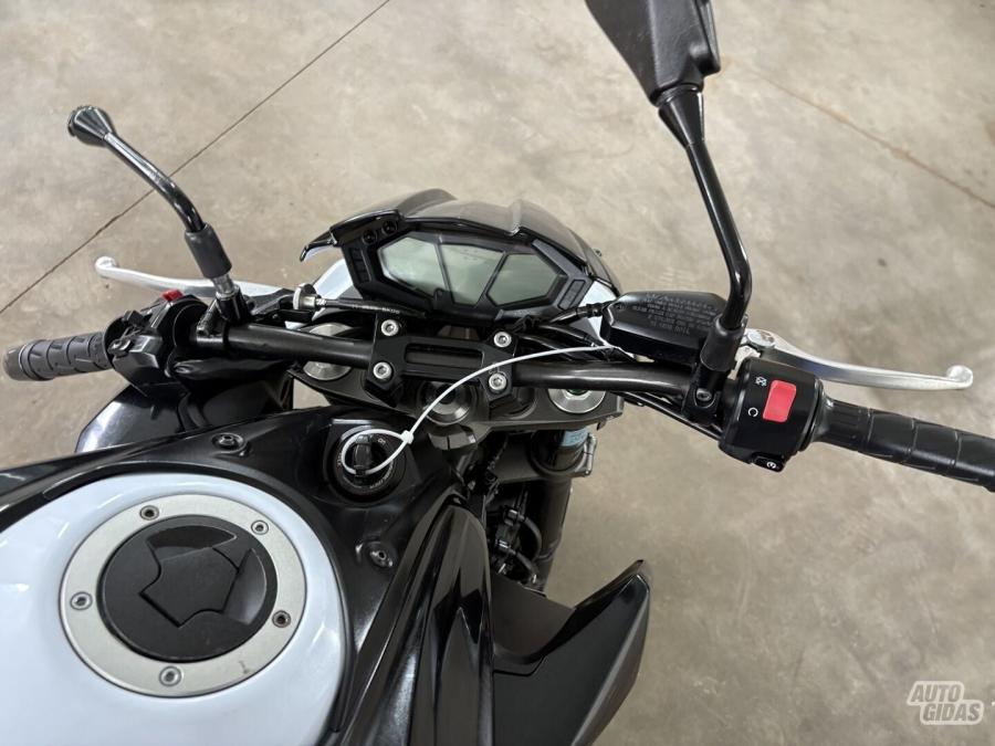 Kawasaki Z 2016 in Kelme, with an engine capacity of 0.80 L and mileage of 25 thousand km for 2230 €, photo 18 on AUTOMOTO.COM.LV