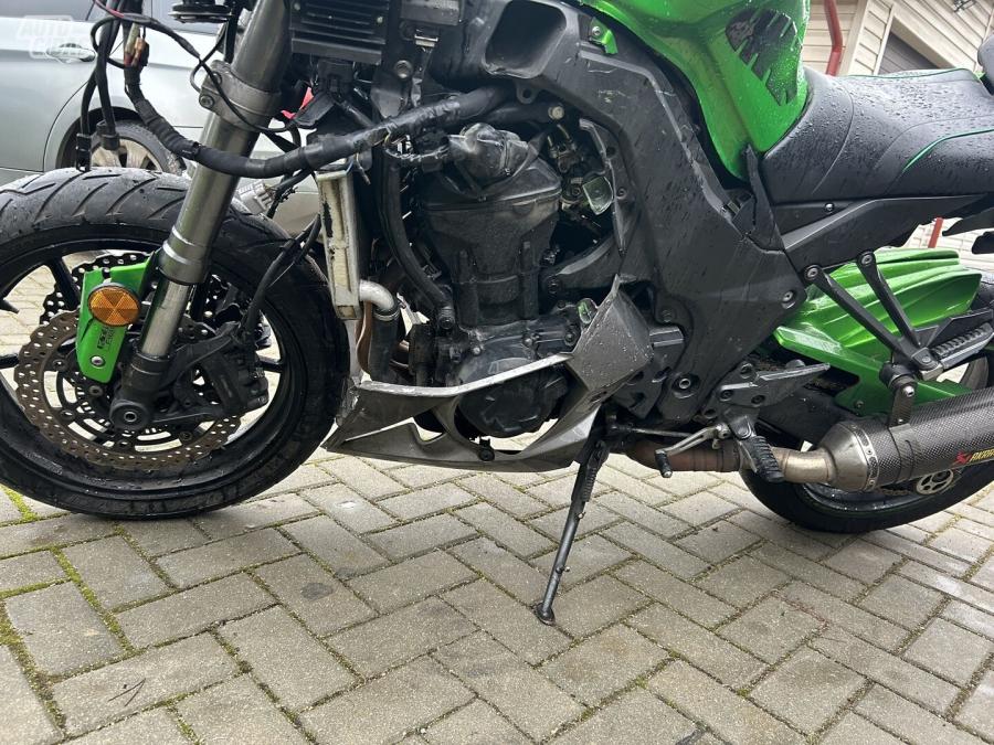 Kawasaki Z 2017 in Kaunas, with an engine capacity of 1.04 L and mileage of 35 thousand km for 1450 €, photo 6 on AUTOMOTO.COM.LV