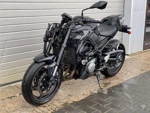 Kawasaki Z 2017 Vilkaviškis, ar dzinēja tilpumu 0.90 L un nobraukumu 21 tūkst. km par 2800 €, foto 2 vietnē AUTOMOTO.COM.LV