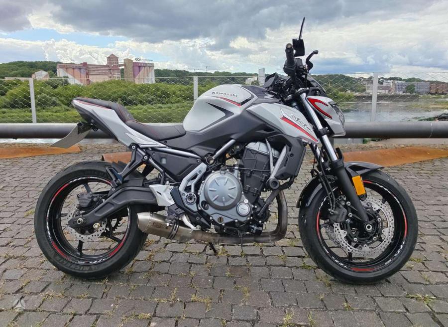 Kawasaki Z 2017 in Kaunas, with an engine capacity of 0.65 L and mileage of 36 thousand km for 3675 €, photo 4 on AUTOMOTO.COM.LV