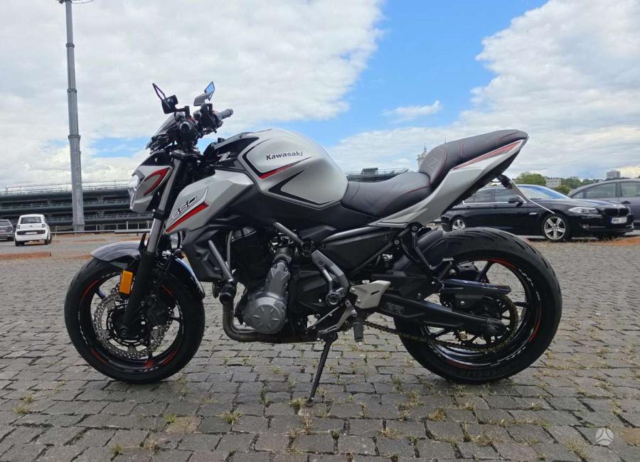 Kawasaki Z 2017 in Kaunas, with an engine capacity of 0.65 L and mileage of 36 thousand km for 3675 €, photo 10 on AUTOMOTO.COM.LV