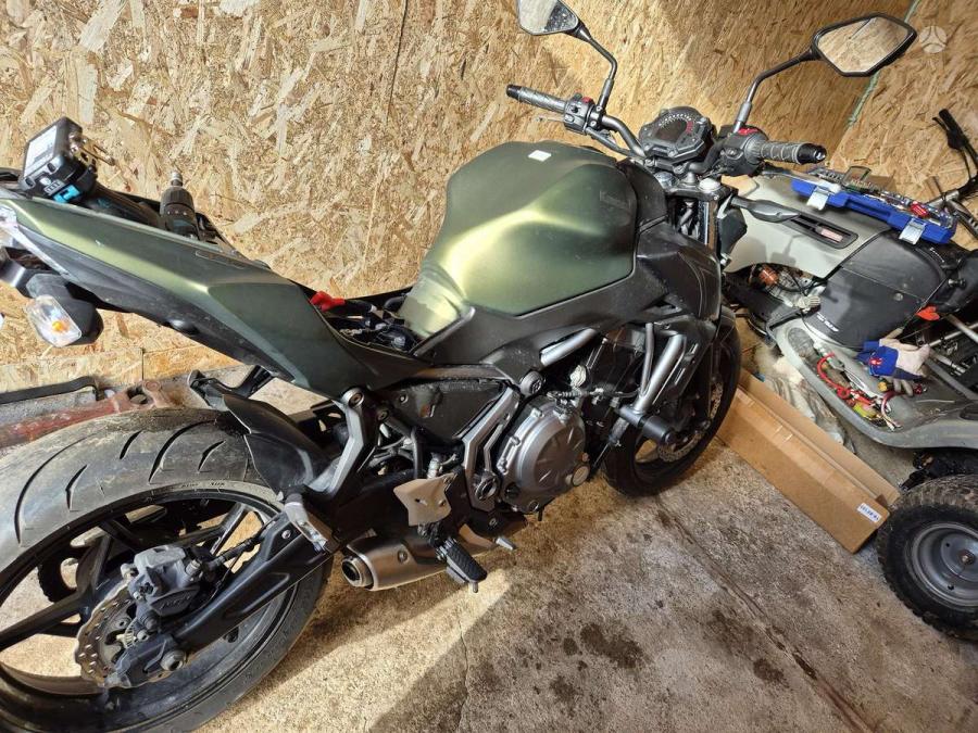 Kawasaki Z 2017 Ignalina, ar dzinēja tilpumu 0.65 L un nobraukumu 12 tūkst. km par 3700 €, foto 3 vietnē AUTOMOTO.COM.LV