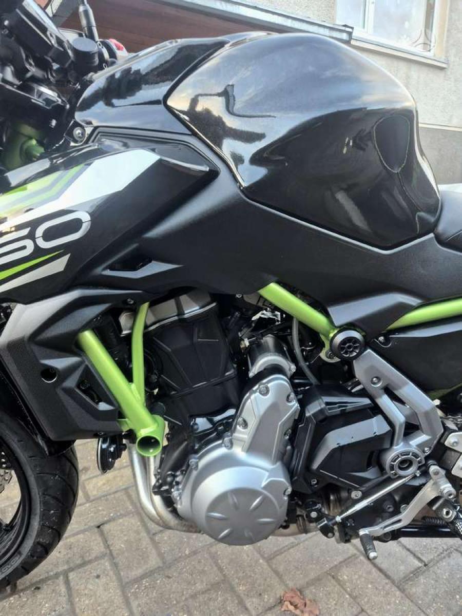 Kawasaki Z 2018 in Prienai, with an engine capacity of 0.65 L and mileage of 24 thousand km for 4300 €, photo 18 on AUTOMOTO.COM.LV