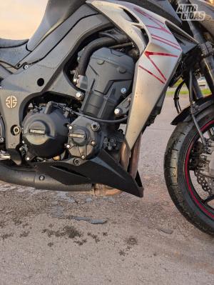 Kawasaki Z 2019 in Mazeikiai, with an engine capacity of 1.05 L and mileage of 34 thousand km for 8000 €, photo 14 on AUTOMOTO.COM.LV