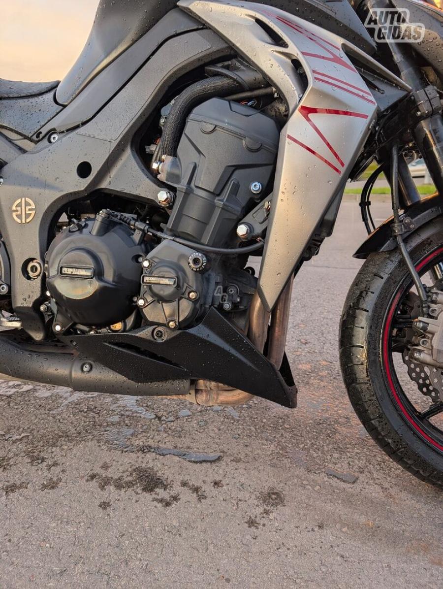 Kawasaki Z 2019 in Mazeikiai, with an engine capacity of 1.05 L and mileage of 34 thousand km for 8000 €, photo 14 on AUTOMOTO.COM.LV