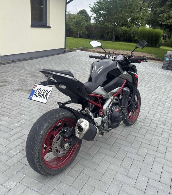 Kawasaki Z 2019 in Plunge, with an engine capacity of 0.90 L and mileage of 14 thousand km for 5700 €, photo 4 on AUTOMOTO.COM.LV