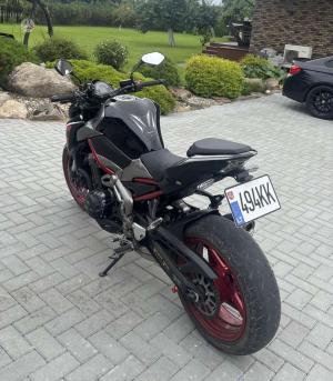 Kawasaki Z 2019 in Plunge, with an engine capacity of 0.90 L and mileage of 14 thousand km for 5700 €, photo 6 on AUTOMOTO.COM.LV