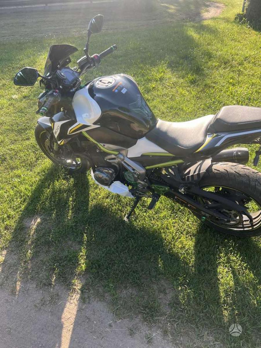Kawasaki Z 2020 in Taurage, with an engine capacity of 0.95 L and mileage of 12 thousand km for 6500 €, photo 9 on AUTOMOTO.COM.LV