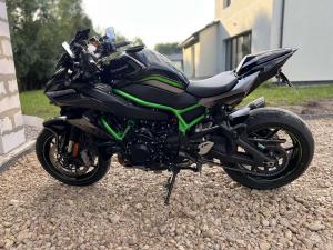 Kawasaki Z 2021 in Vilnius, with an engine capacity of 1.00 L and mileage of 22 thousand km for 11889 €, photo 4 on AUTOMOTO.COM.LV