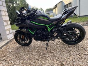 Kawasaki Z 2021 in Vilnius, with an engine capacity of 1.00 L and mileage of 22 thousand km for 11889 €, photo 9 on AUTOMOTO.COM.LV