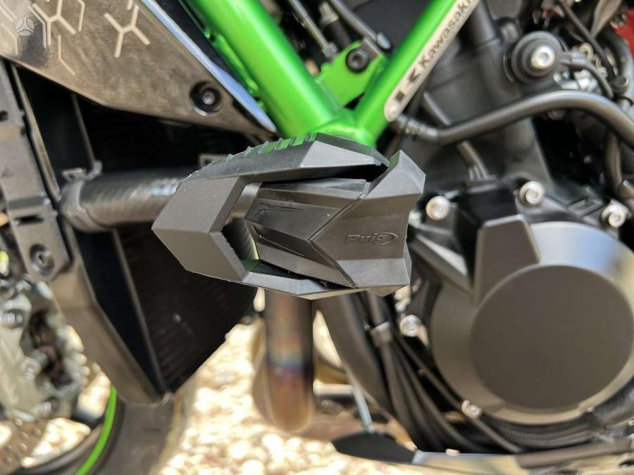 Kawasaki Z 2021 in Vilnius, with an engine capacity of 1.00 L and mileage of 22 thousand km for 11889 €, photo 11 on AUTOMOTO.COM.LV