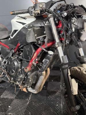 Kawasaki Z 2022 in Taurage, with an engine capacity of 0.65 L and mileage of 10 thousand km for 2500 €, photo 3 on AUTOMOTO.COM.LV