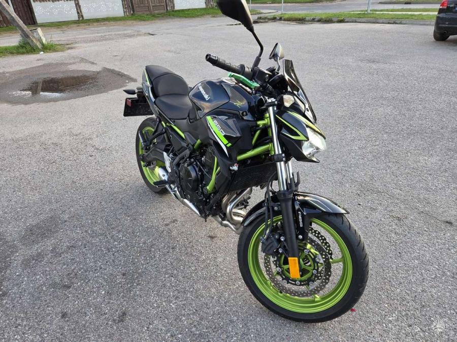 Kawasaki Z 2022 Viļņa, ar dzinēja tilpumu 0.65 L un nobraukumu 20 tūkst. km par 4400 €, foto 6 vietnē AUTOMOTO.COM.LV