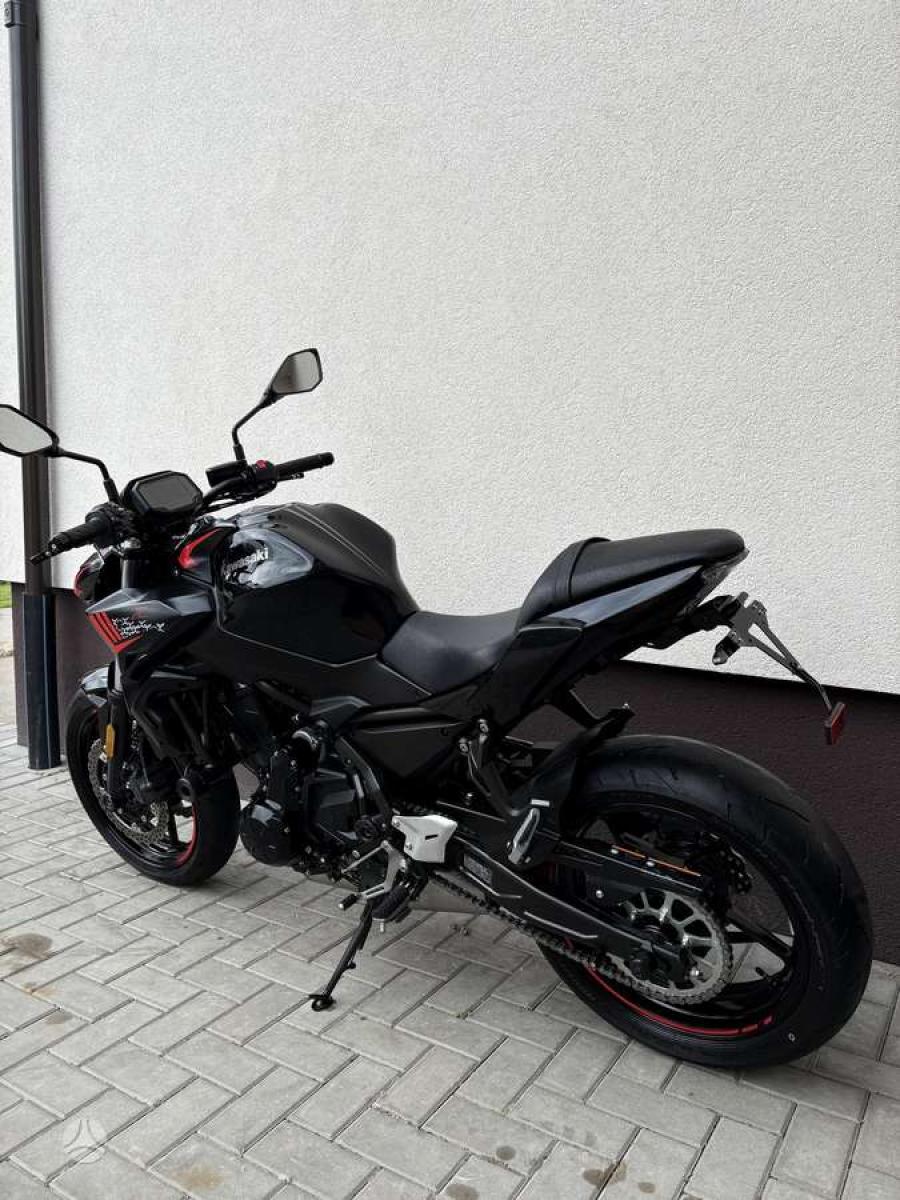 Kawasaki Z 2023 Kauņa, ar dzinēja tilpumu 0.65 L un nobraukumu 600 tūkst. km par 5650 €, foto 4 vietnē AUTOMOTO.COM.LV