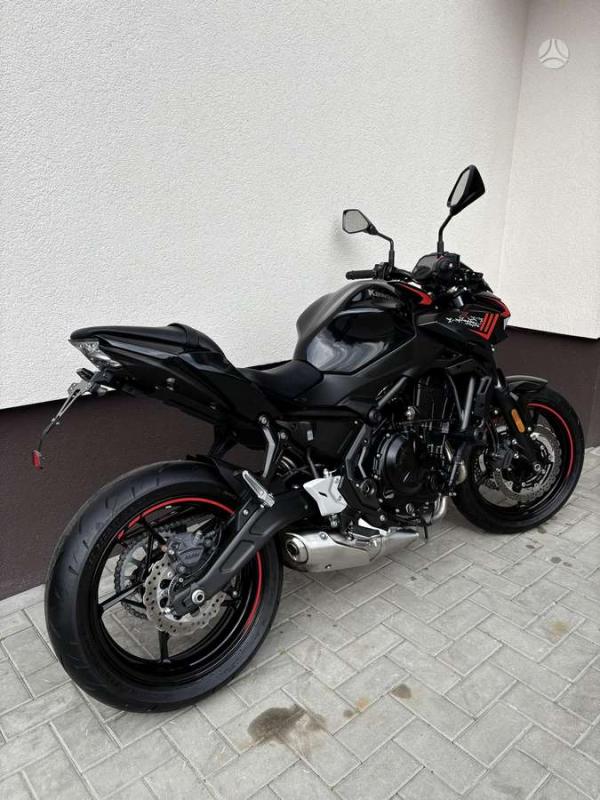Kawasaki Z 2023 in Kaunas, with an engine capacity of 0.65 L and mileage of 600 thousand km for 5650 €, photo 4 on AUTOMOTO.COM.LV