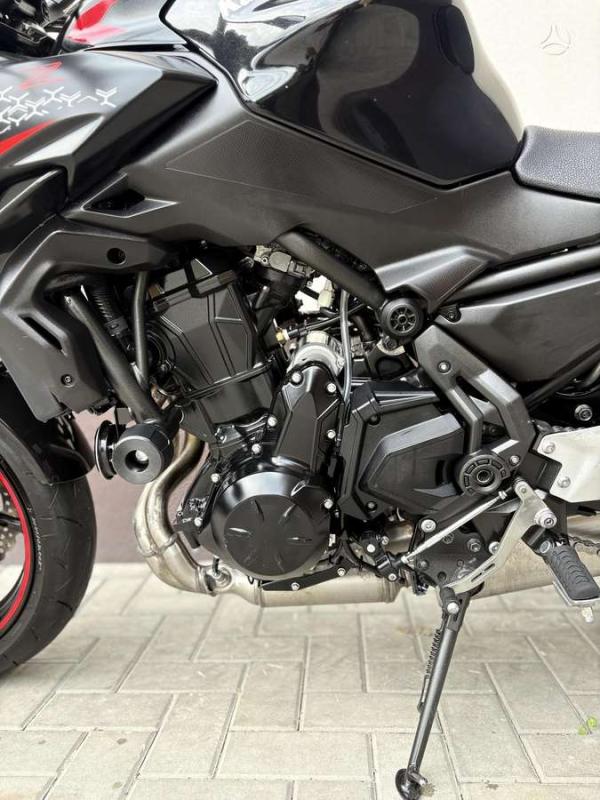 Kawasaki Z 2023 in Kaunas, with an engine capacity of 0.65 L and mileage of 600 thousand km for 5650 €, photo 8 on AUTOMOTO.COM.LV