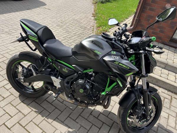 Kawasaki Z 2023 in Kaunas, with an engine capacity of 0.65 L and mileage of 7 thousand km for 5200 €, photo 4 on AUTOMOTO.COM.LV