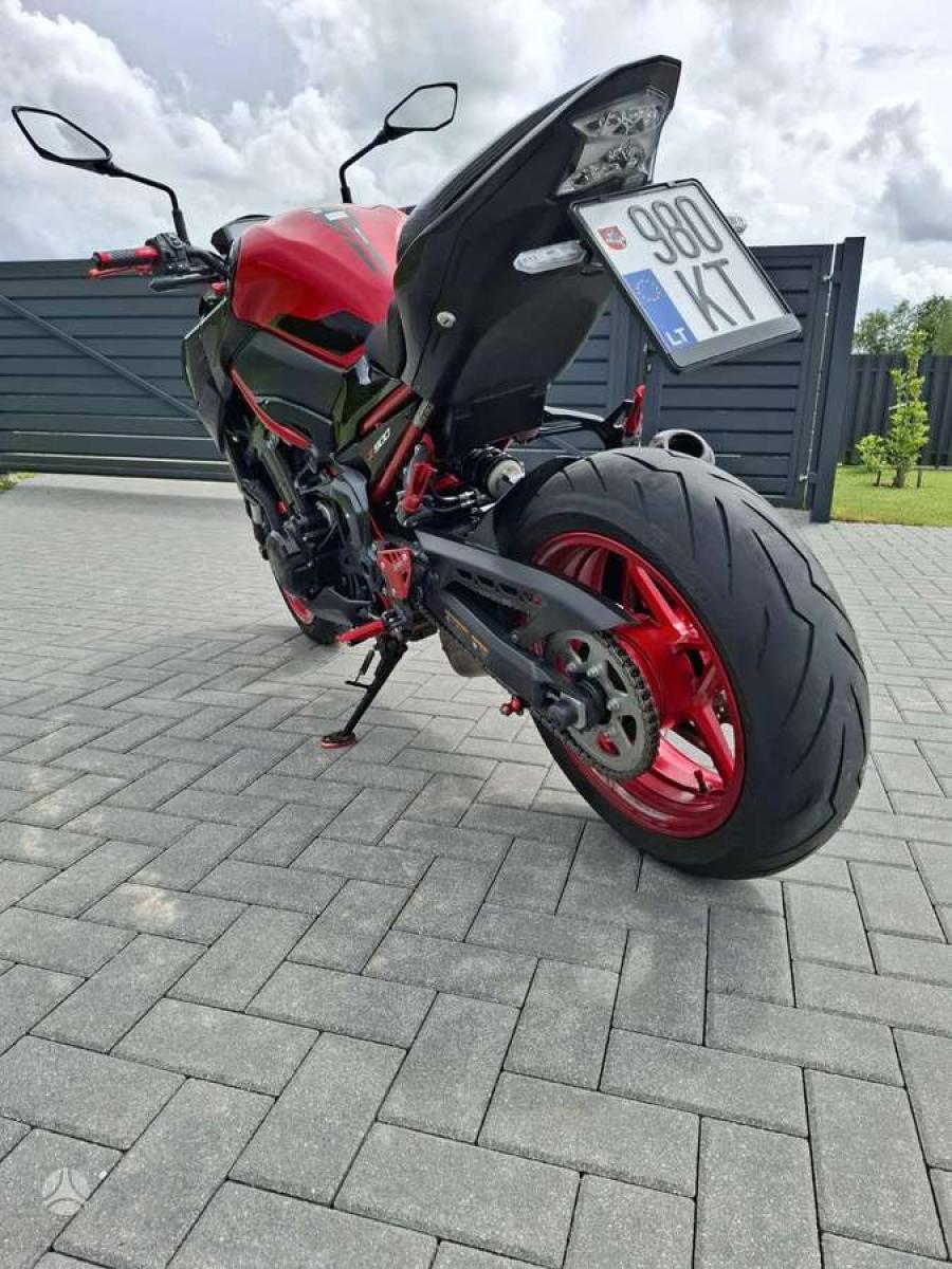 Kawasaki Z 2024 Šilalė, ar dzinēja tilpumu 0.90 L un nobraukumu 12 tūkst. km par 6800 €, foto 5 vietnē AUTOMOTO.COM.LV
