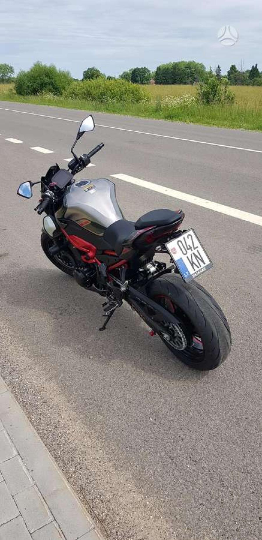 Kawasaki Z 2025 in Ukmerge, with an engine capacity of 0.90 L and mileage of 6 thousand km for 9000 €, photo 6 on AUTOMOTO.COM.LV