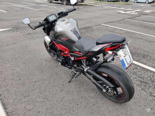 Kawasaki Z 2025 Kauņa, ar dzinēja tilpumu 0.95 L un nobraukumu 8 tūkst. km par 8000 €, foto 2 vietnē AUTOMOTO.COM.LV