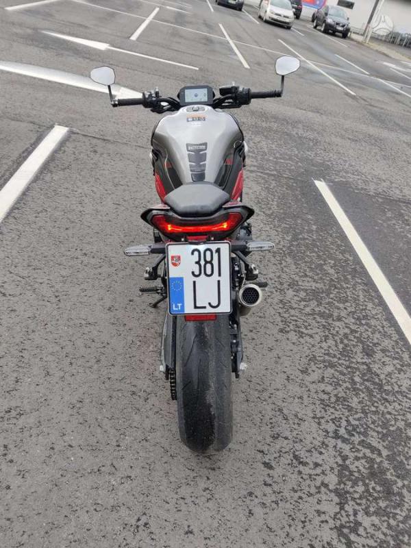 Kawasaki Z 2025 Kauņa, ar dzinēja tilpumu 0.95 L un nobraukumu 8 tūkst. km par 8000 €, foto 7 vietnē AUTOMOTO.COM.LV