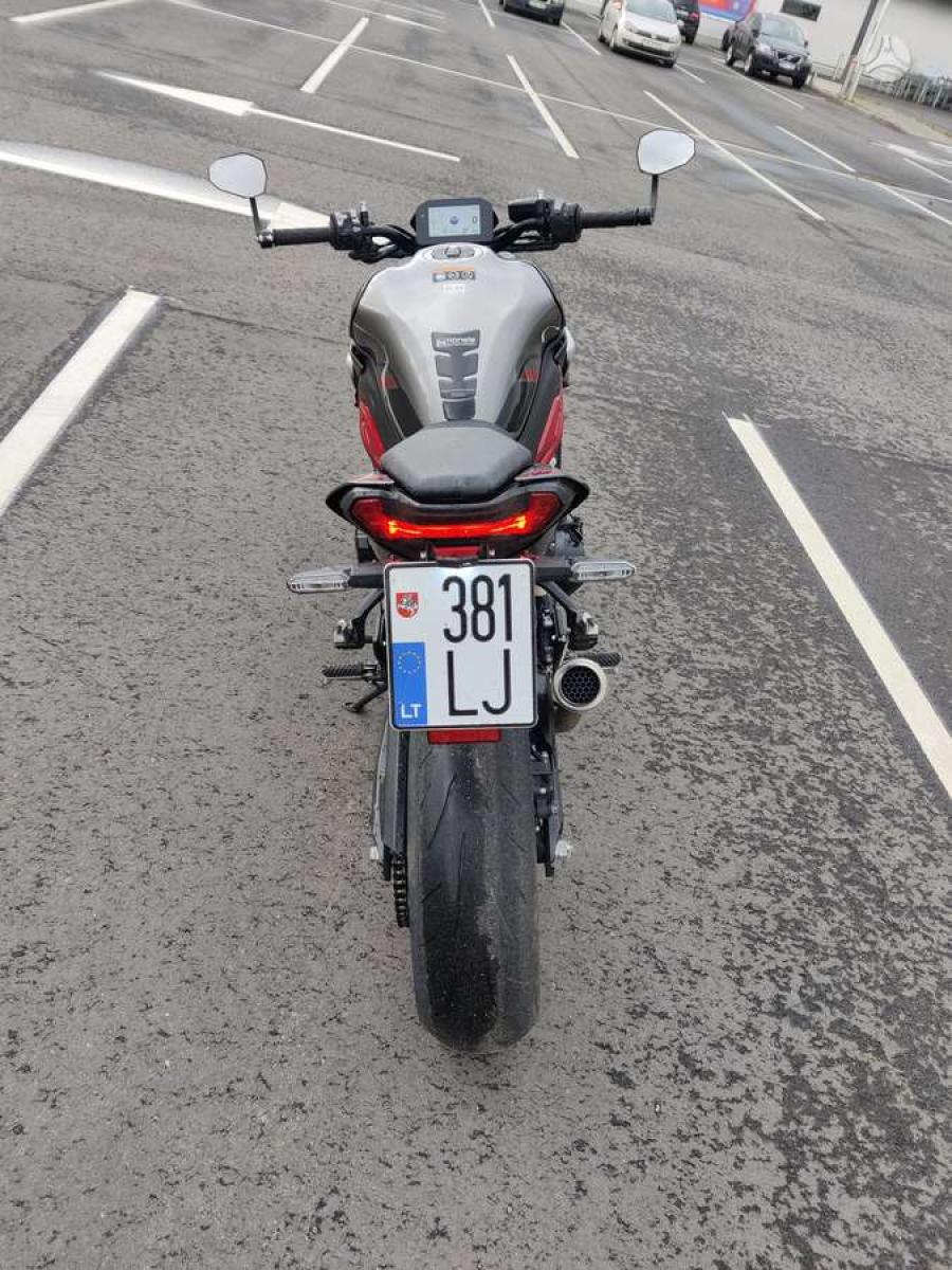 Kawasaki Z 2025 in Kaunas, with an engine capacity of 0.95 L and mileage of 8 thousand km for 8000 €, photo 8 on AUTOMOTO.COM.LV
