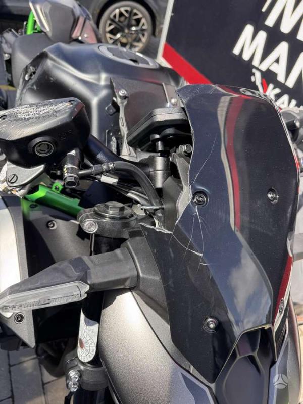 Kawasaki Z 2025 in Kaunas, with an engine capacity of 0.95 L and mileage of 1 thousand km for 5390 €, photo 9 on AUTOMOTO.COM.LV