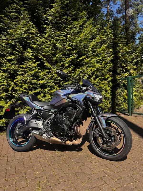 Kawasaki Z 2025 in Vilnius, with an engine capacity of 0.65 L and mileage of 12 thousand km for 6200 €, photo 1 on AUTOMOTO.COM.LV
