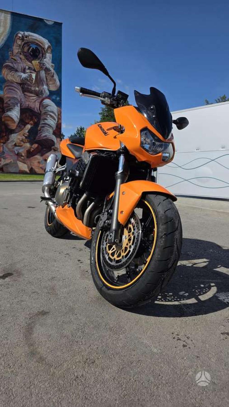 Оранжевый Кавасаки Z 2006 в Шяуляй, объемом двигателя 0.75 л и пробегом 43 тыс. км за 3100 €, фото 7 на AUTOMOTO.COM.LV