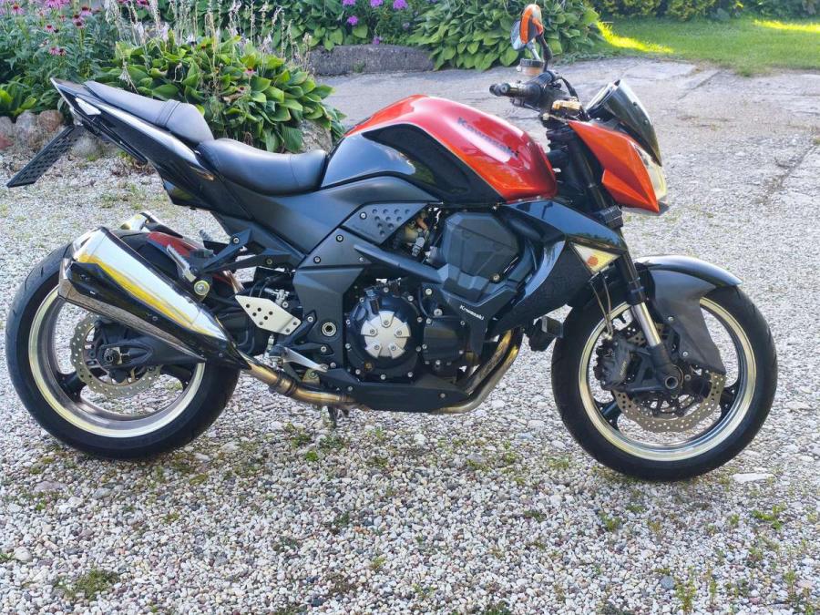 Orange Kawasaki Z 2009 in Alytus, with an engine capacity of 1.00 L and mileage of 36 thousand km for 3700 €, photo 4 on AUTOMOTO.COM.LV