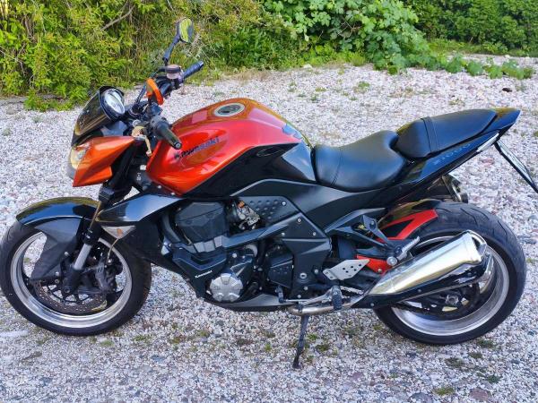 Orange Kawasaki Z 2009 in Alytus, with an engine capacity of 1.00 L and mileage of 36 thousand km for 3700 €, photo 5 on AUTOMOTO.COM.LV