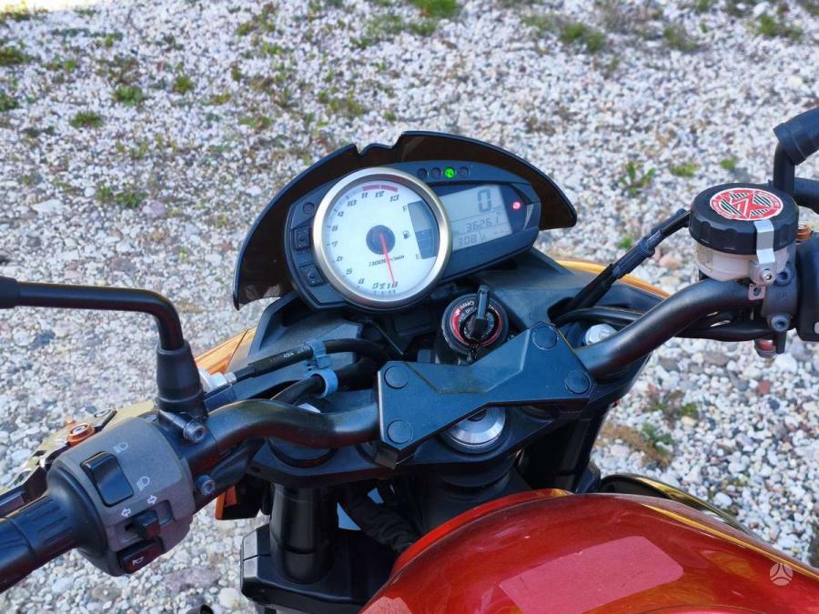 Orange Kawasaki Z 2009 in Alytus, with an engine capacity of 1.00 L and mileage of 36 thousand km for 3700 €, photo 8 on AUTOMOTO.COM.LV