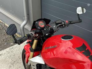 Red Kawasaki Z 2004 in Panevezys, with an engine capacity of 1.00 L and mileage of 0 thousand km for 2700 €, photo 12 on AUTOMOTO.COM.LV