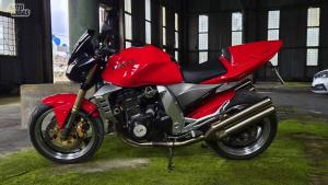 Sarkans Kawasaki Z 2004 Viļņa, ar dzinēja tilpumu 1.00 L un nobraukumu 41 tūkst. km par 2400 €, foto 6 vietnē AUTOMOTO.COM.LV