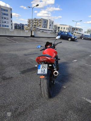 Red Kawasaki Z 2005 in Vilnius, with an engine capacity of 0.75 L and mileage of 56 thousand km for 2299 €, photo 4 on AUTOMOTO.COM.LV