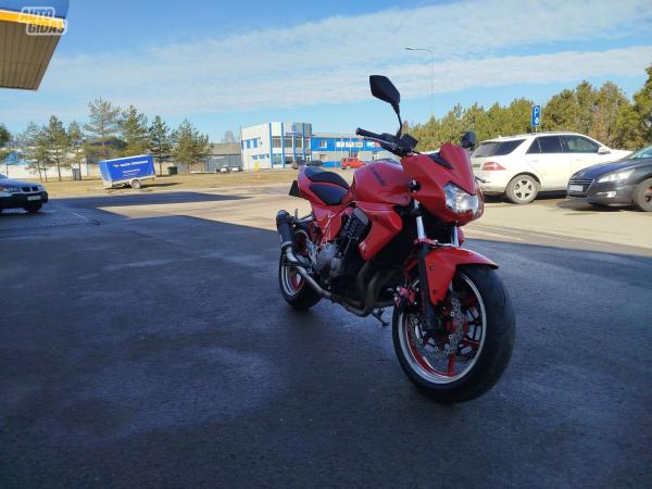 Красный Кавасаки Z 2006 в Шилале, объемом двигателя 0.75 л и пробегом 46 тыс. км за 2000 €, фото 3 на AUTOMOTO.COM.LV