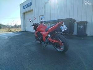 Красный Кавасаки Z 2006 в Шилале, объемом двигателя 0.75 л и пробегом 46 тыс. км за 2100 €, фото 6 на AUTOMOTO.COM.LV