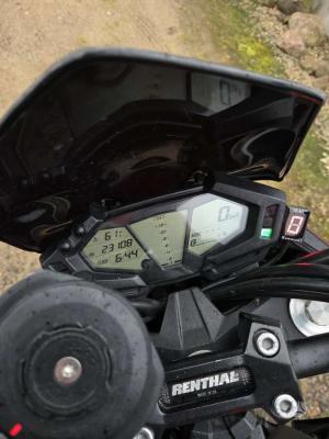 Red Kawasaki Z 2015 in Plunge, with an engine capacity of 0.81 L and mileage of 23 thousand km for 4500 €, photo 8 on AUTOMOTO.COM.LV