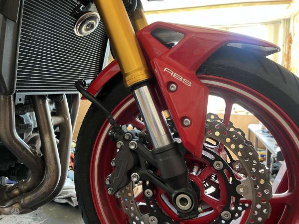Red Kawasaki Z 2022 in Jelgava, with an engine capacity of 0.95 L and mileage of 9 thousand km for 3700 €, photo 4 on AUTOMOTO.COM.LV