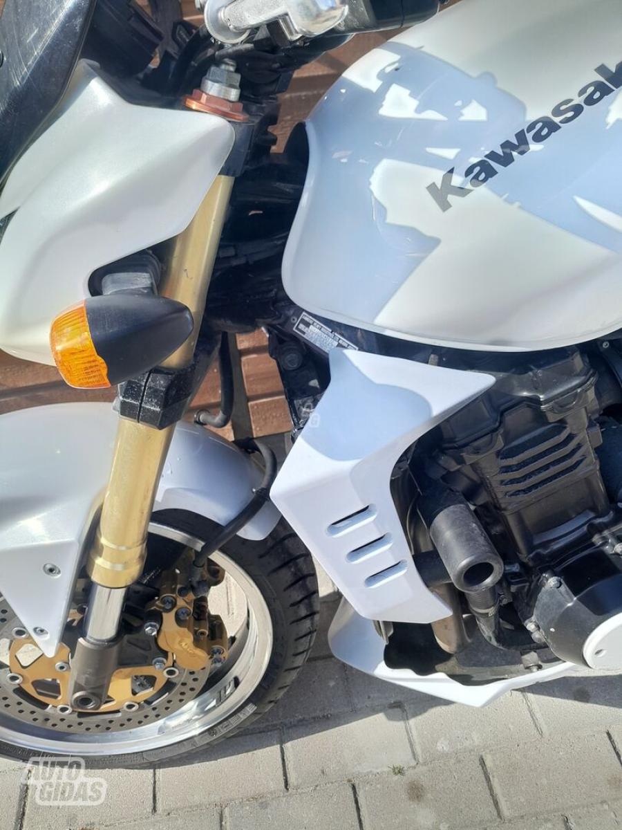 White Kawasaki Z 2004 in Kaunas, with an engine capacity of 0.95 L and mileage of 51 thousand km for 3000 €, photo 6 on AUTOMOTO.COM.LV