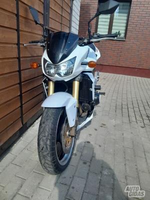 White Kawasaki Z 2004 in Kaunas, with an engine capacity of 0.95 L and mileage of 51 thousand km for 3000 €, photo 11 on AUTOMOTO.COM.LV