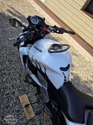 White Kawasaki Z 2009 in Pasvalys, with an engine capacity of 0.75 L and mileage of 60 thousand km for 1199 €, photo 13 on AUTOMOTO.COM.LV